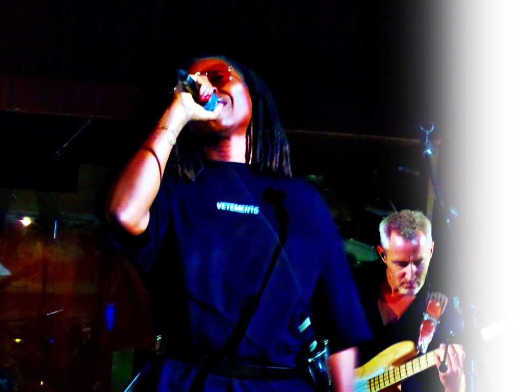 ASA explore ses états d’âme dans "LUCID" - TRIBUNE2lARTISTE